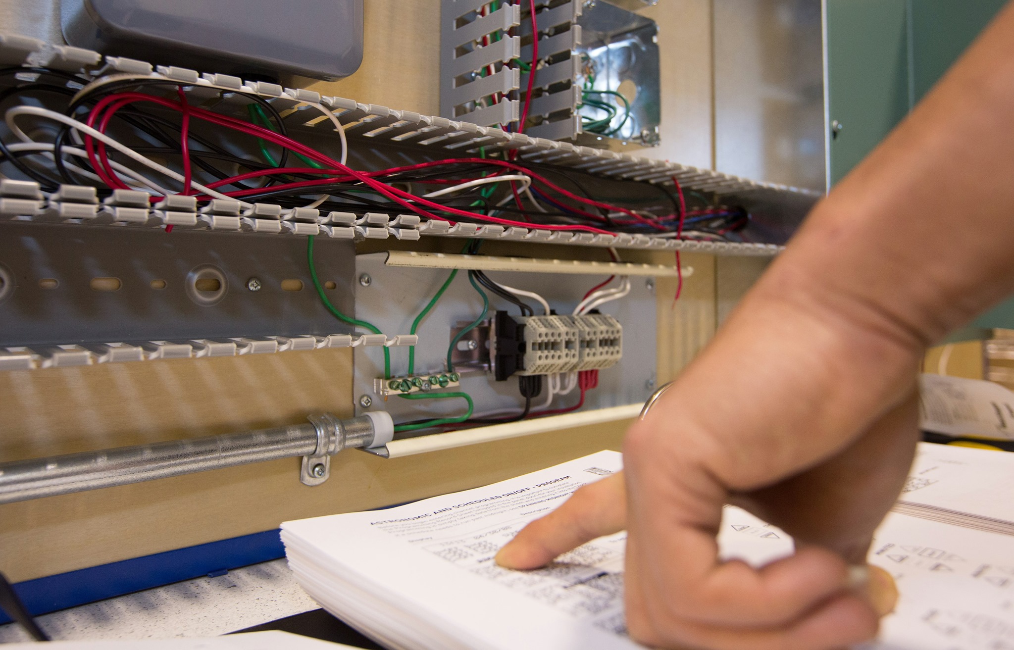Mott Electric — Electrical in Burnaby - Exchange